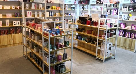 成人用品实体店加盟 成人用品无人售货机加盟 23年净果连锁品牌 净果情趣创业服务中心