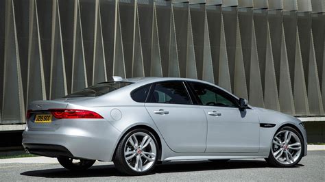 Jaguar Xf All Wheel Drive Review Worth The Extra Reviews 2025 Top Gear