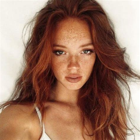 Redhead Model Scrolller