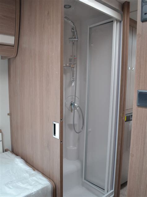 Compass Capiro 574 Practical Caravan
