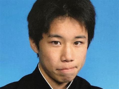「なんかイケメンで怖い」霜降り明星・せいや、卒アル写真に「モテそー！！」「超いけめん」と反響！ All About ニュース
