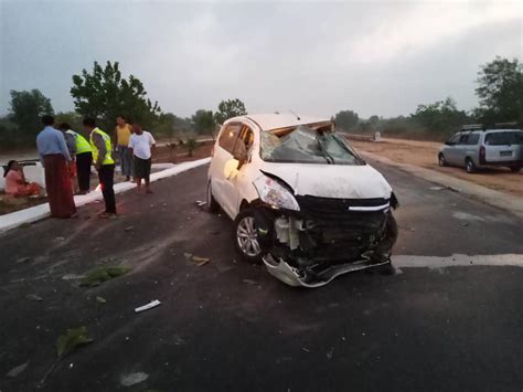 ယာဉ်မောင်းအိပ်ငိုက်၍ အမြန်လမ်းတွင် ယာဉ်မတော်တဆဖြစ် Myanmar Digital News