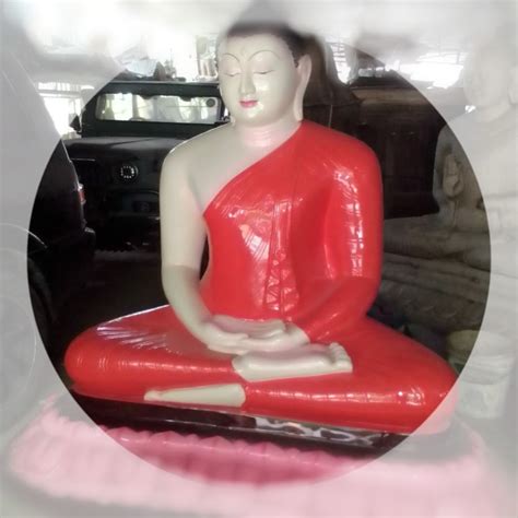 බුද්ධ ප්‍රතිමා වහන්සේ නමක් පූජා කිරීම෴෴෴෴ සෙල්ලකතරගම අභිනවයෙන් ඉදිකරන විහාර මන්ධිරයක් සඳහා අඩි