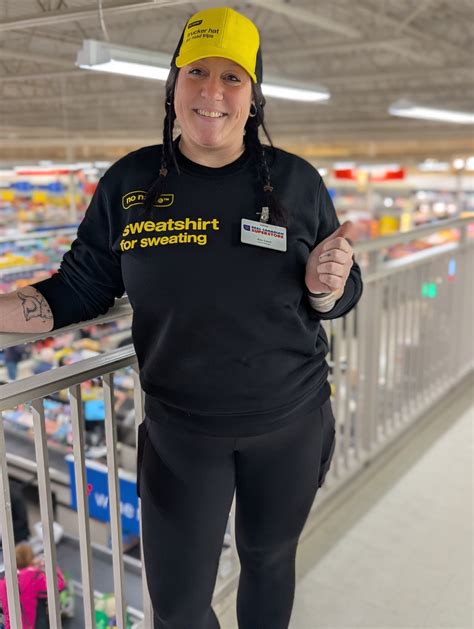 Real Have You Seen The New No Name Clothing Practical And Funny 😁