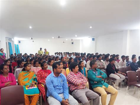 Ece Department Of Mes Conducted A Workshop On Iot And Its Applications Miracle Educational