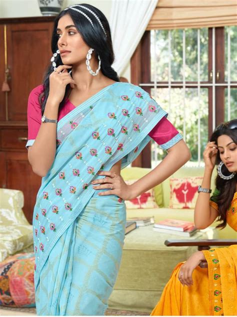 Saree Embroidery Designs Try New And Trendy Styles