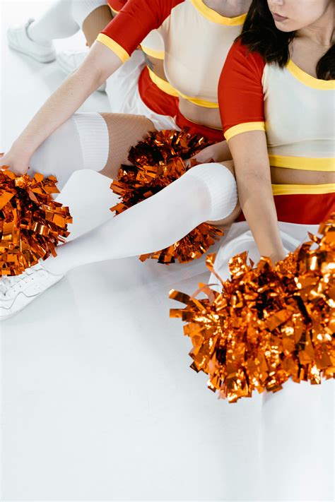 15979 Fotos Y Imágenes De Docheerleadersfart Gratis · Banco De