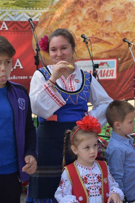 Празник на дрипавата баница във Върбица галерия Regnewsnet