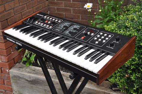 MATRIXSYNTH Vintage Sequential Circuits Six Trak Polyphonic Synthesizer SN