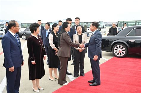 တရုတ်ပြည်သူ့သမ္မတနိုင်ငံတွင် ထိပ်သီးအစည်းအဝေးများတက်ရောက်ခဲ့ပြီး နိုင်ငံဖွံ့ဖြိုးတိုးတက်ရေးအတွက