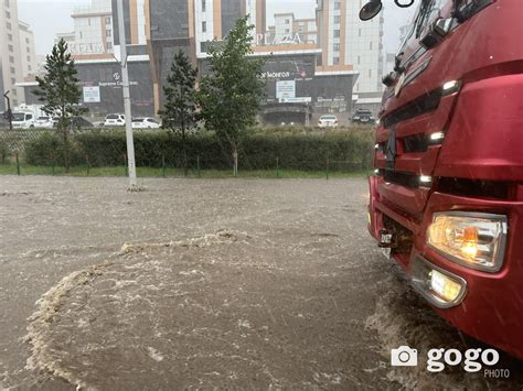 Голуудын эхээр бороо бага орсон тул үер буух эрсдэлгүй байна