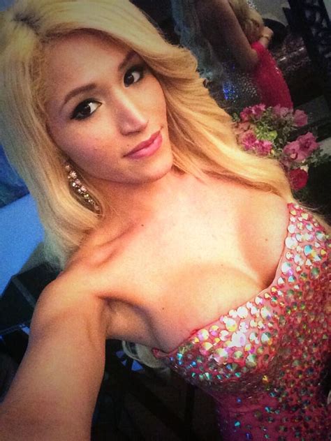 Ts Selfies Photo 64