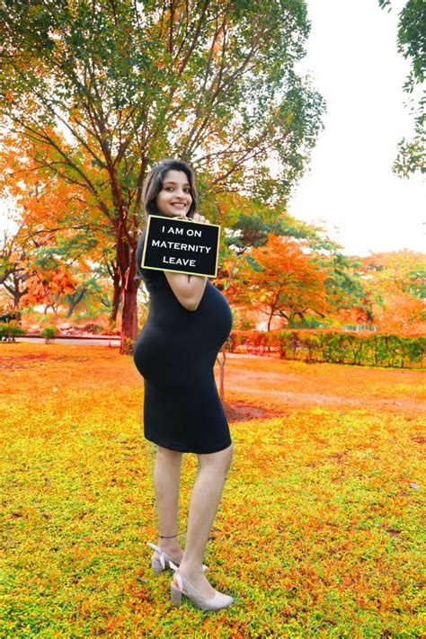Pretty Mom To Be Maternity Photos Maternity Photography Outdoors