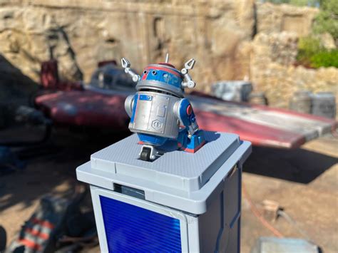 PHOTOS New Droid Factory Mystery Crate Action Figures Roll Into Star