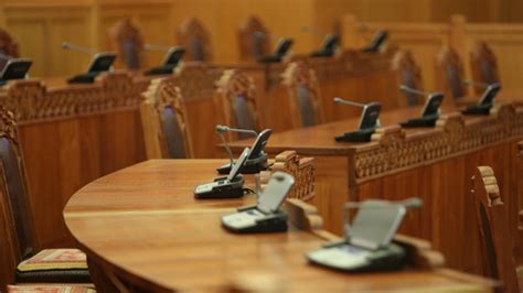 УИХ Засгийн газрын гишүүд дэд сайдын хамаарал бүхий этгээд төрд удирдах албан тушаал эрхлэхгүй