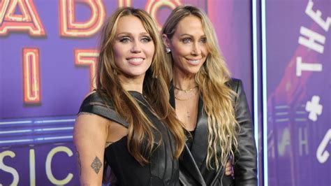 Miley Cyrus Schwärmt Von Ihrem Freund Maxx Morando