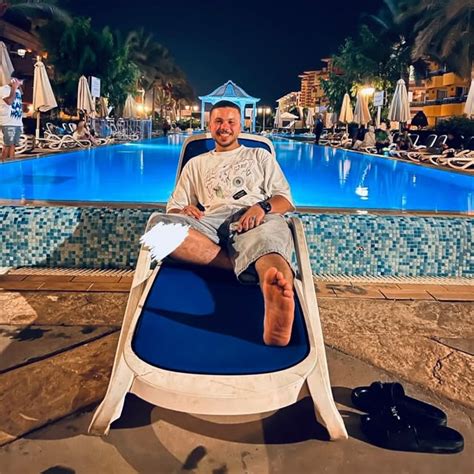 ‎ismail Mohamed•أسماعيل محمد‎ Ismailmohamed46 • Threads Say More