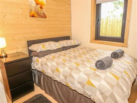 Chale Farm Lodge Ventnor Isle Of Wight Self Catering Holiday Lodges