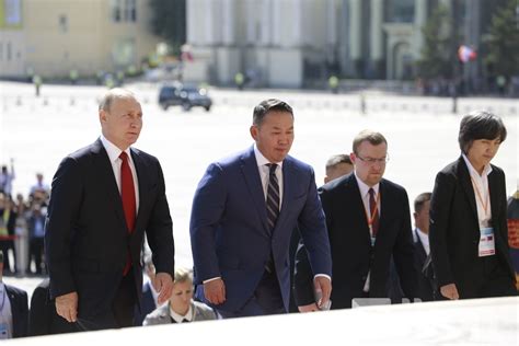 Хамтын ажиллагааны баримт бичигт гарын үсэг зурлаа