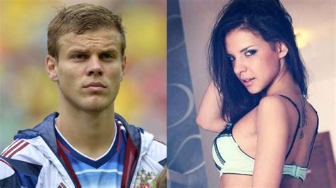Untuk Tambahan Gol Bintang Porno Ini Siap Hadiahi Seks Jam