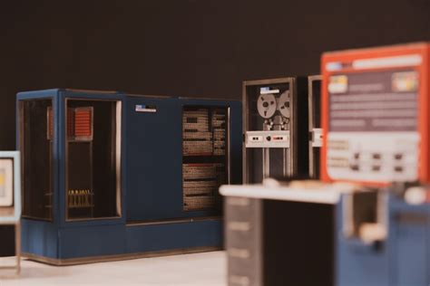Miniatua Limited Edition Ibm 704 Vanguard