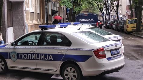 Петмина загинати меѓу кои три деца во судир на воено и цивилно возило