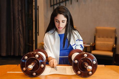 The Bat Mitzvah Ceremony And Celebration Barbat Mitzvah Photographer