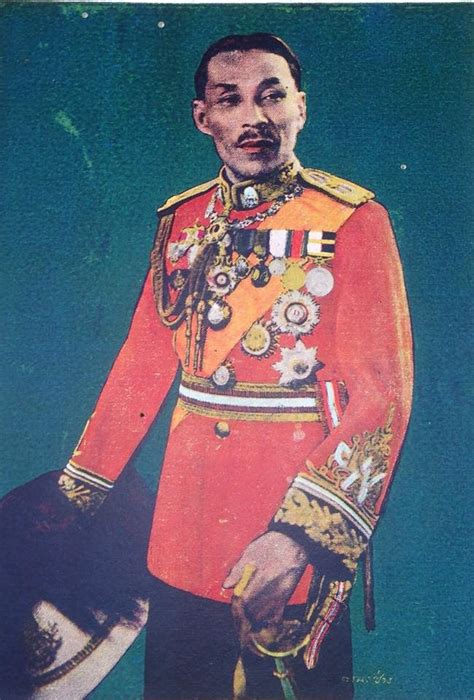 “จากระบอบสมบูรณายาสิทธิราชย์ ระบบประชาธิปไตย ราชันผู้นิราศ จบ ในเวลาต่อมาศาลได้ตัดสินให้ยึดพระ