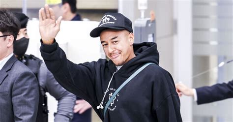 [stand인천공항] 피리 부는 사나이→단소 가진 사나이 린가드 한국에 떴다