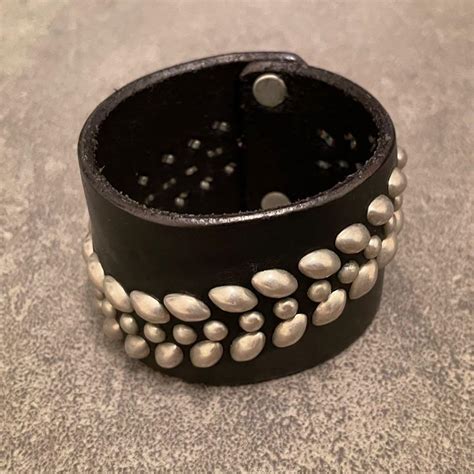 47％割引ブラック系【25％off】 Nonnative レザーバングル【新品】 バングル リストバンド アクセサリーブラック系 Ota On