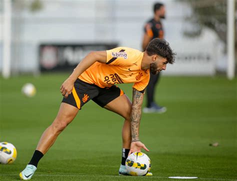 Veja Fotos Do Treino Do Corinthians Desta Sexta Feira Gazeta Esportiva