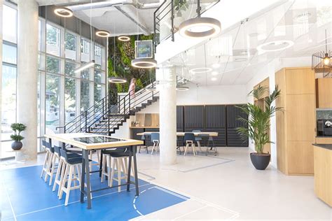 Colliers Icade Store Et Espaces De Bureaux