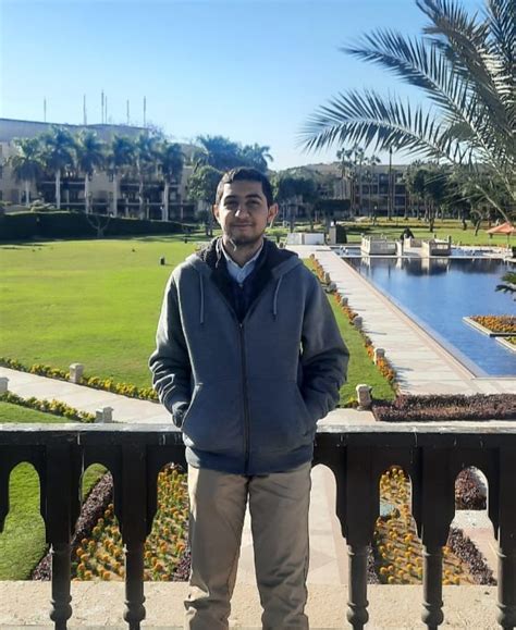 Mohamad Esmat A Software Engineer Specialized In Mobile Programming