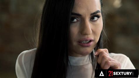 21 Sextury Mary Rock Nataly Gold And Rebecca Volpetti Had Sex