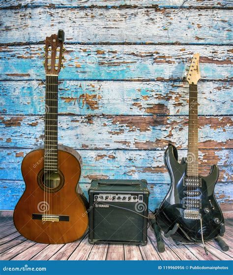 Musical Instrument Guitar Plucked String Instruments Bass Guitar Picture Image 119960956