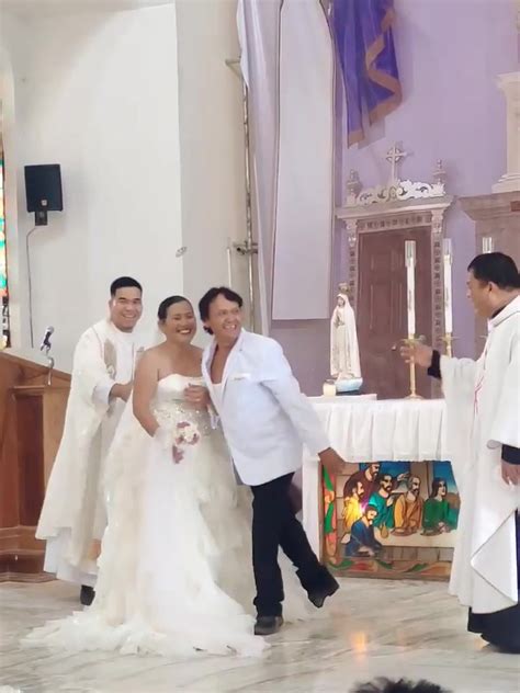 Kasalan Ng Bayan Sa Baybay Tan Awa Nahimong Kataw Anan Ang Picture Taking Sa Bag Ong Mga