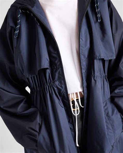 경량 리나일론 롱 레인코트 블루 Prada