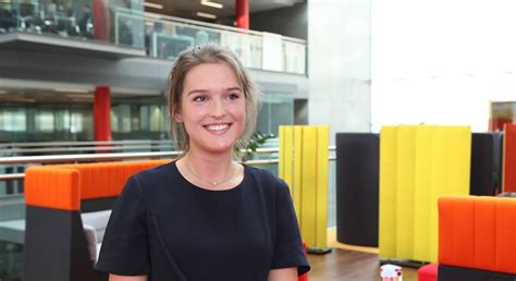 Want To Know What Its Like Being A Graduate In PwC VIDEO