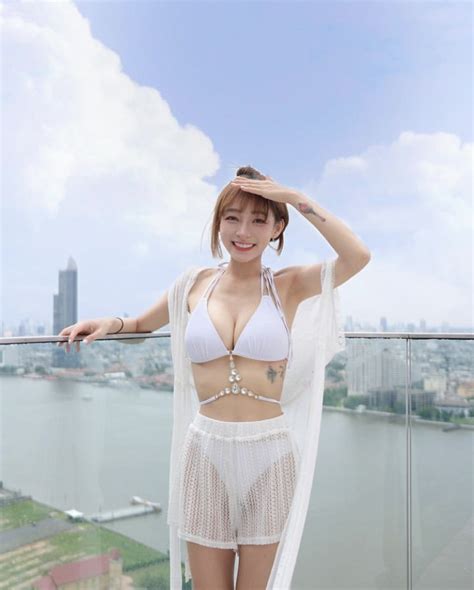 正妹 樂天 味全啦啦隊 林襄 Beauty 表特快照