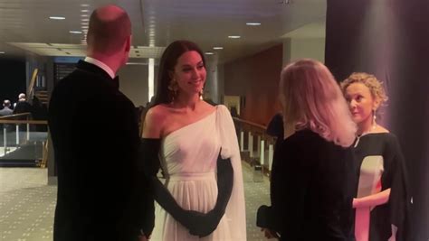 Kate Middleton Issued Sexy Reprimand To Prince William With Cheeky Gesture After Mistake