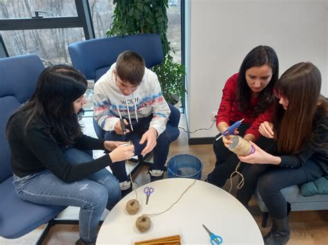 СЕМИНАРИ Финансова грамотност за деца „Монти парите и ти“