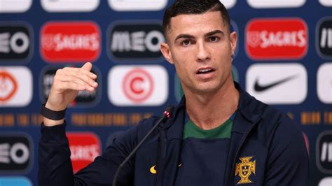 مستعد لقص الشريط فيفا يوجه رسالة إلى كريستيانو رونالدو قبل خوض أولى