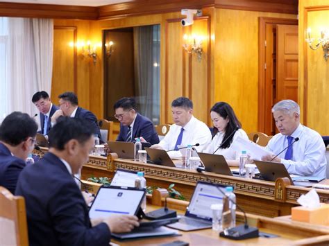 Төрийн жинхэнэ албан хаагчдын ажлын гүйцэтгэл үнэлгээг байгууллагын цахим хуудаст байршуулдаг