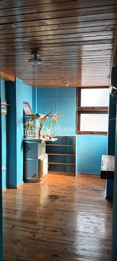 စမ်းချောင်း ကျွန်းတောလမ်းအနီးရှိ 12 5 X 50 အကျယ် ဒုတိယထပ် တိုက်ခန်း အမ