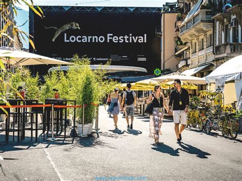 Shah Rukh Khan To Be Honoured With The Pardo Alla Carriera At Locarno