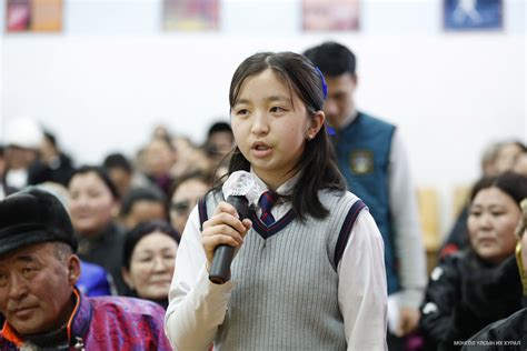 Д Амарбаясгалан Хүний хөгжил нь төрийн бодлогын өмнө тавигдаж хууль нь иргэний эрх эрх чөлөөг