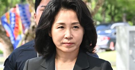 선거법 위반 혐의 공판 출석하는 김혜경