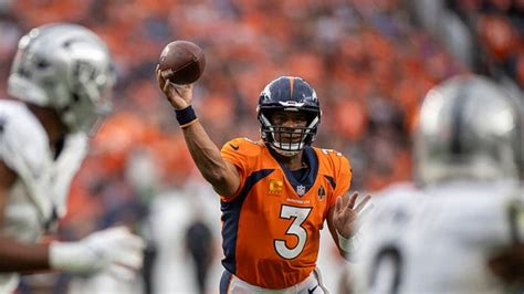 Former Broncos Cb Chris Harris Takes Direct Shot At Russell Wilson