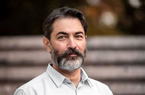 بیوگرافی پارسا پیروزفر و معرفی فیلم های این بازیگر مجله عصر پاییز