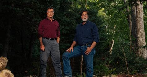 Who Narrates The Curse Of Oak Island Meet Robert Clotworthy Zingdash